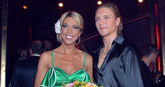 Isis Gee odpadła! - pomponik.pl