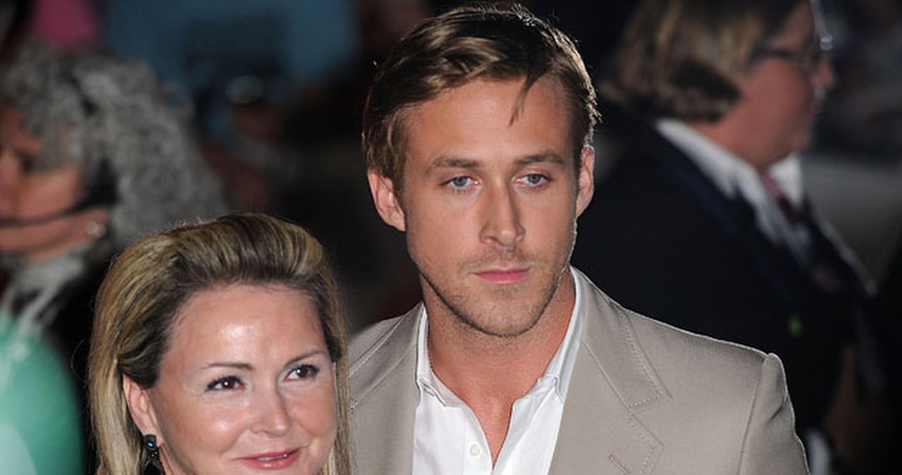 Z kim Ryan Gosling przyszedł na premierę? - Pomponik w INTERIA.PL
