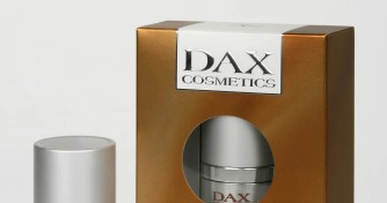 Dax Cosmetics Cashmere Mousse Make-up - Kobieta w INTERIA.PL