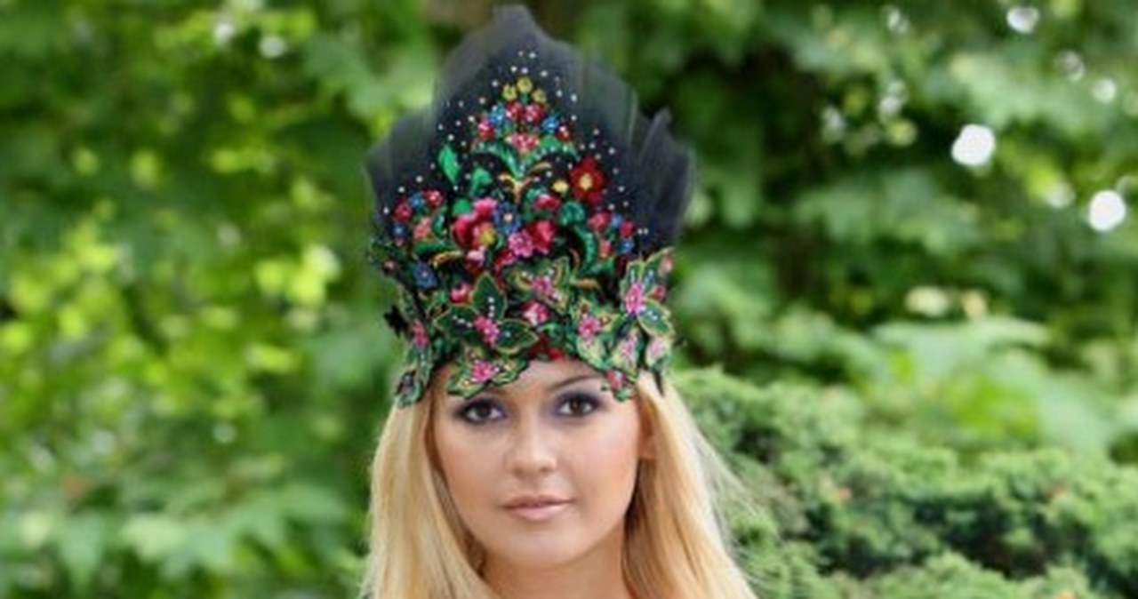 Narodowy strój dla Miss Polonia - Kobieta w INTERIA.PL