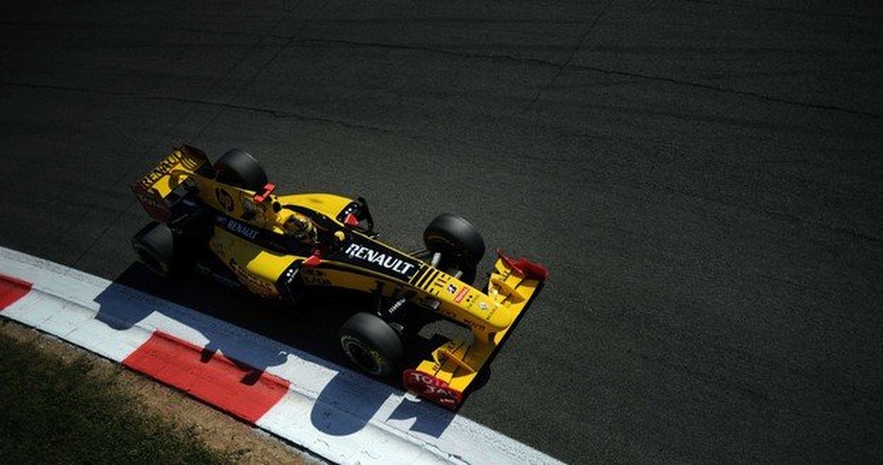 Ferrari mocne na Monzy - Motoryzacja w INTERIA.PL