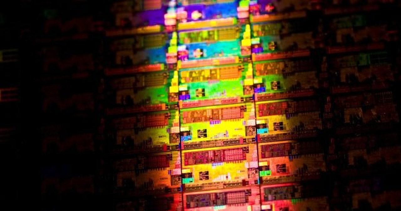 Wszystkie systemy operacyjne na Atomie - GeekWeek w INTERIA.PL