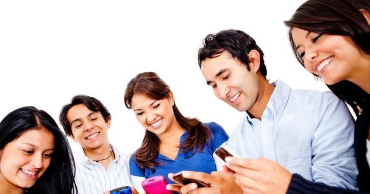 Najpopularniejsi operatorzy oraz marki telefonów w Polsce - GeekWeek w ...