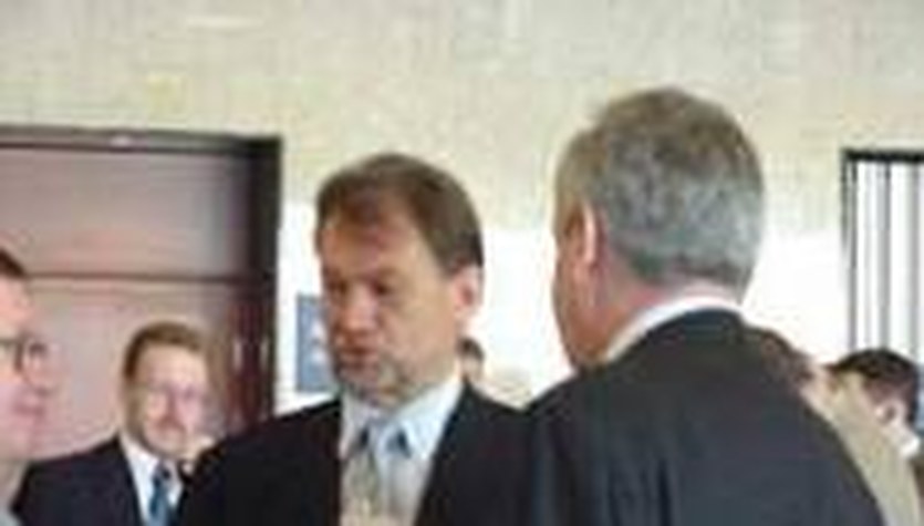 Czy Kulczyk jest szpiegiem? - Wydarzenia w INTERIA.PL