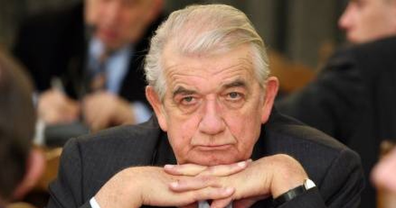 Prof. Religa tydzień temu otarł się o śmierć - Wydarzenia w INTERIA.PL