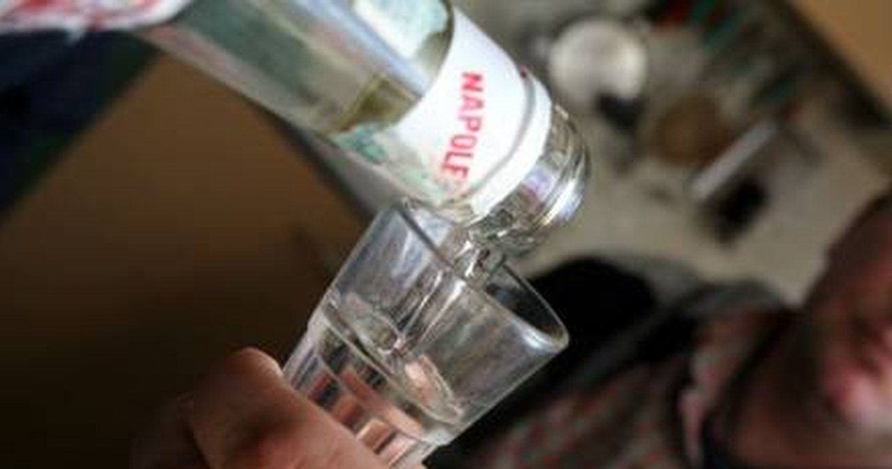 Pijany 14-latek omal nie stracił życia - Wydarzenia w INTERIA.PL