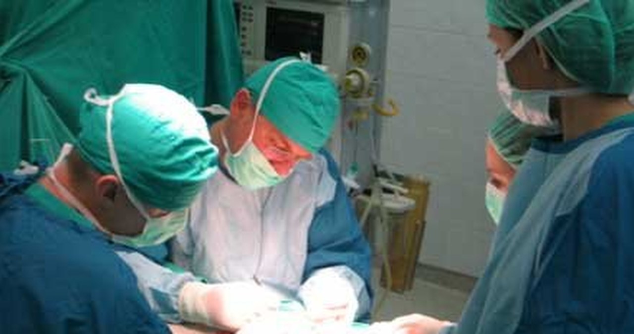 Pierwsza taka operacja na świecie - Wydarzenia w INTERIA.PL