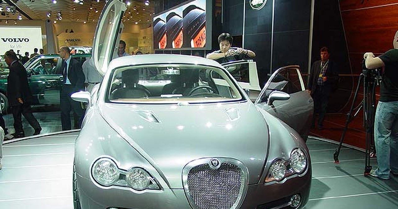 Jaguar z "kurołapami"! - Motoryzacja w INTERIA.PL