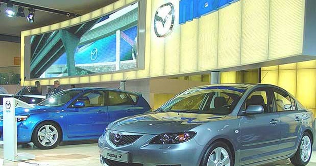 Pierwsze zdjęcia mazdy 3 sedan - Motoryzacja w INTERIA.PL