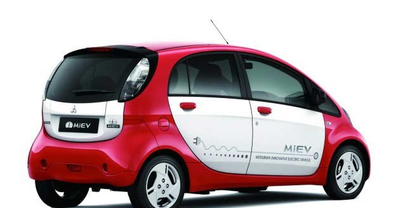 i-MIEV w Paryżu - Motoryzacja w INTERIA.PL