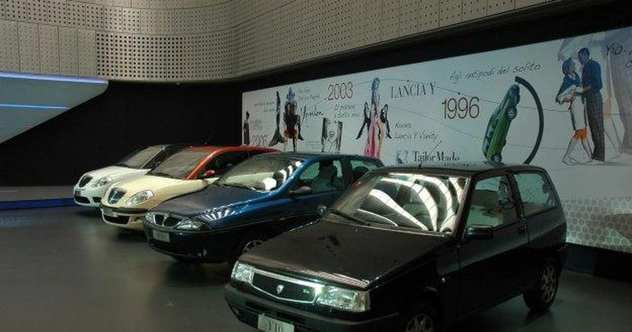 Luksusowy maluch? Mini nie było pierwsze! - Motoryzacja w INTERIA.PL