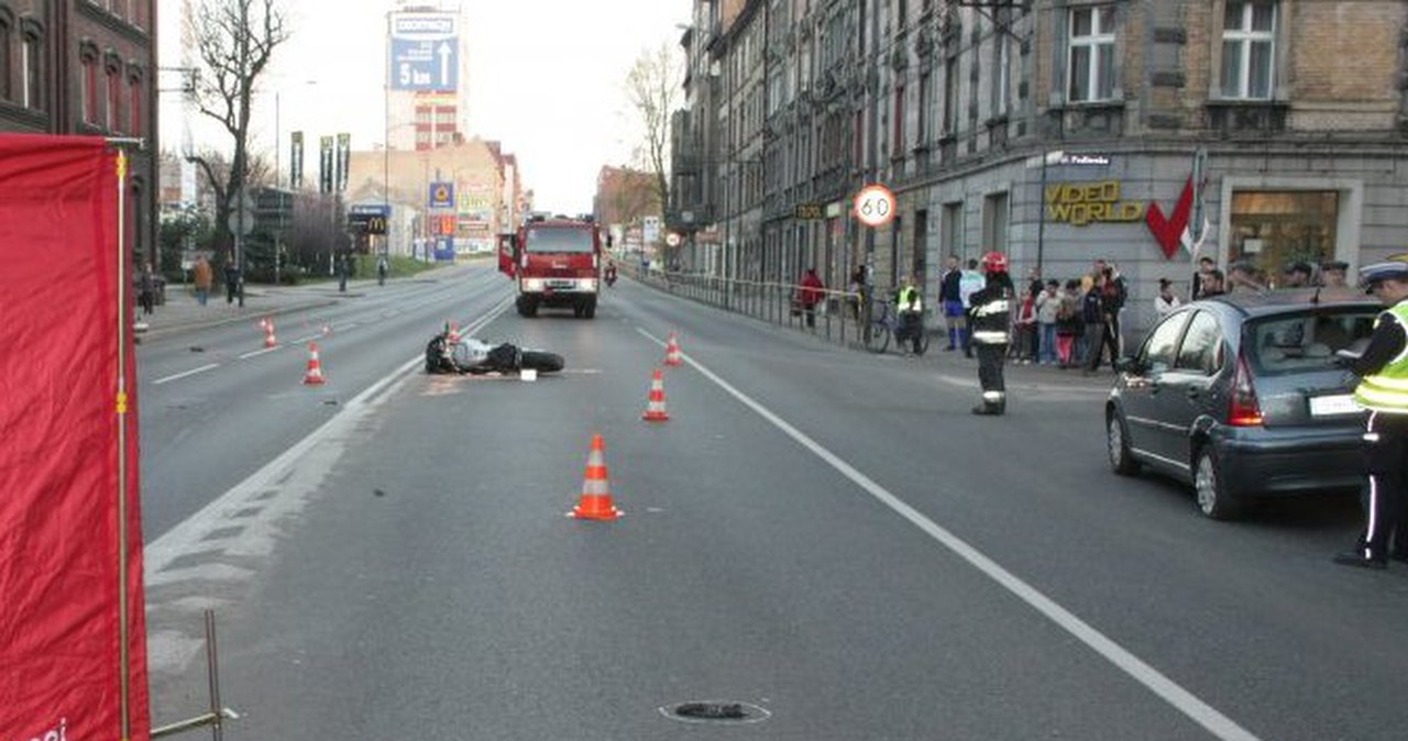 Tragiczny wypadek w Chorzowie. Motocyklista zginął na miejscu - Wydarzenia w INTERIA.PL