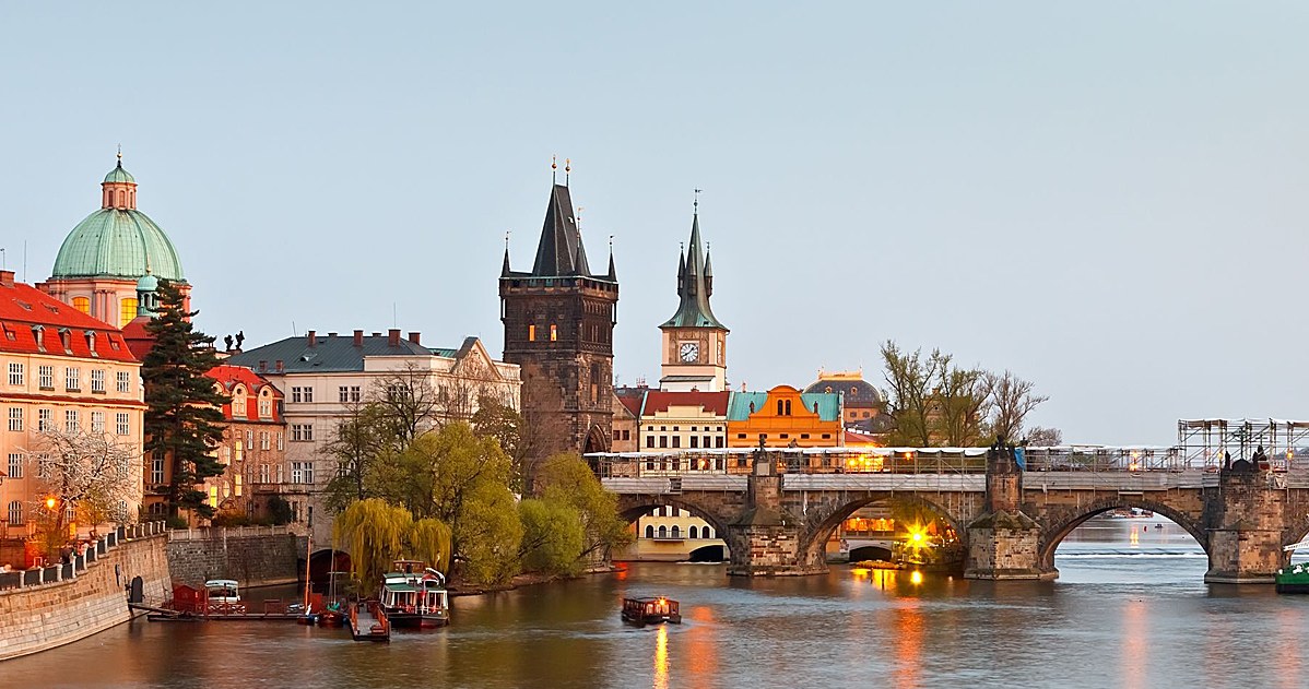 Praska wiosna - Styl w INTERIA.PL