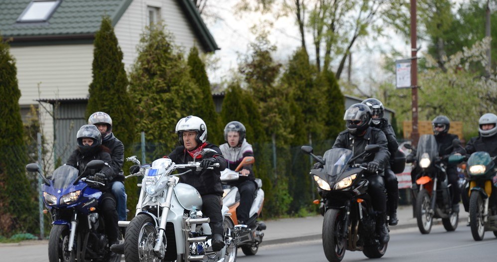 Dziecko na quadzie? Tylko w foteliku! - Motoryzacja w INTERIA.PL Dziecko na quadzie? Tylko w foteliku! - Motoryzacja w INTERIA.PL