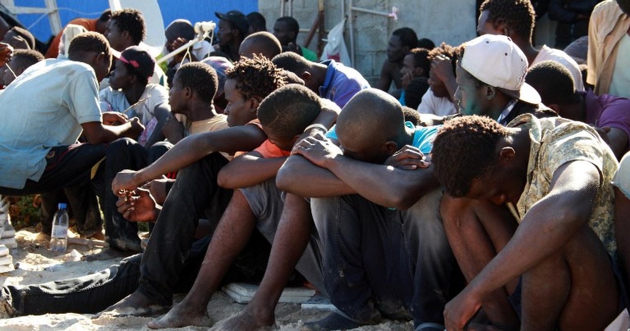 HFPC: Polska powinna przyjąć uchodźców - Wydarzenia w INTERIA.PL