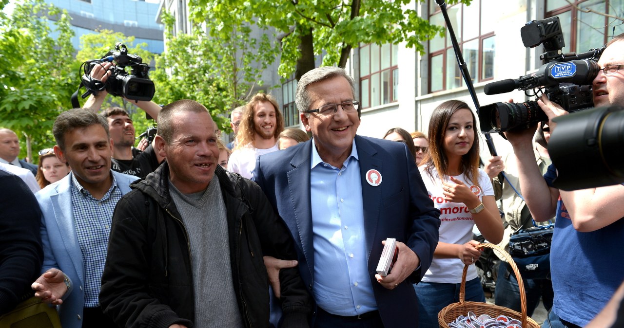 Marsz Komorowskiego i Korzeniowskiego po Warszawie - Wydarzenia w INTERIA.PL