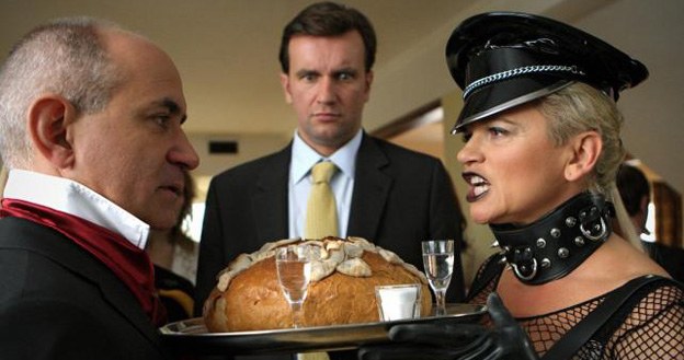 Rekordowy "Wyjazd integracyjny" - Film w INTERIA.PL