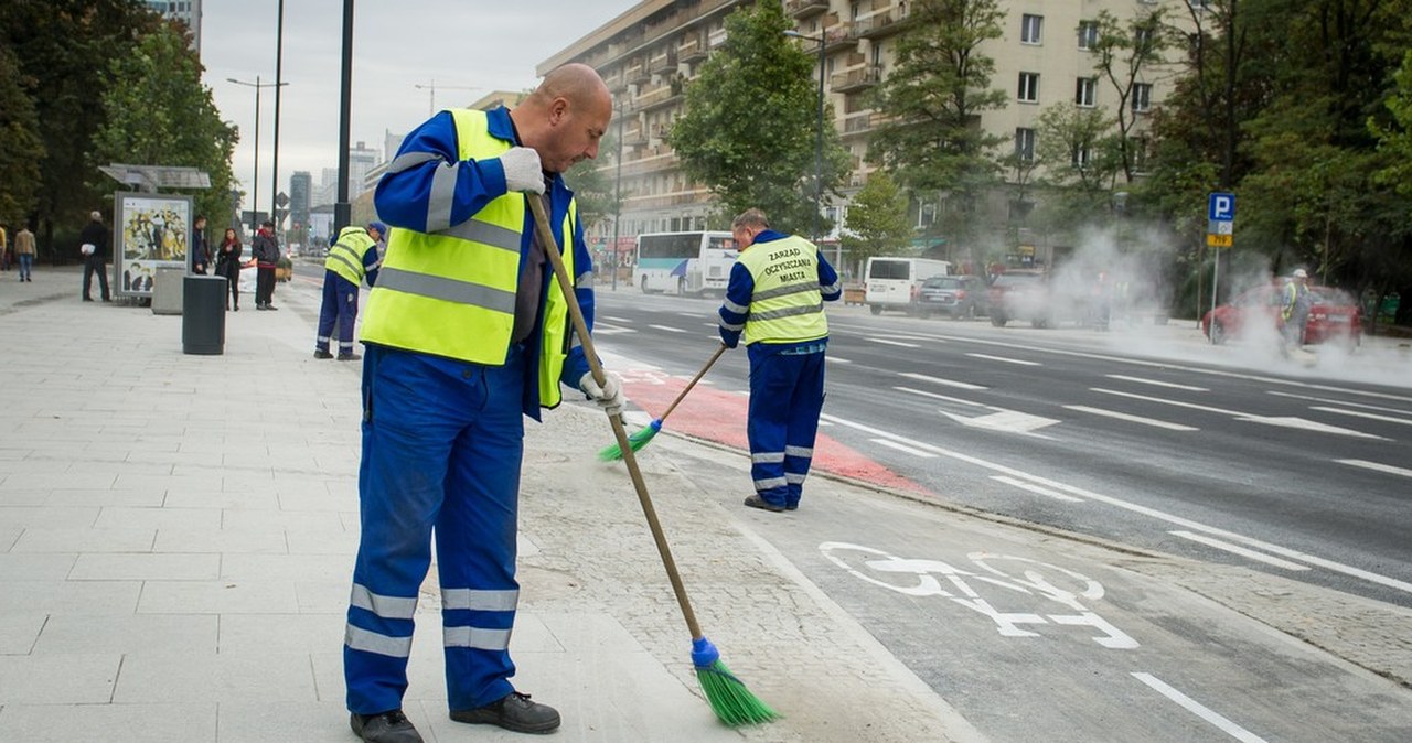 Zamiatanie ulic zamiast mandatu. To dobry pomysł? - Motoryzacja w ...