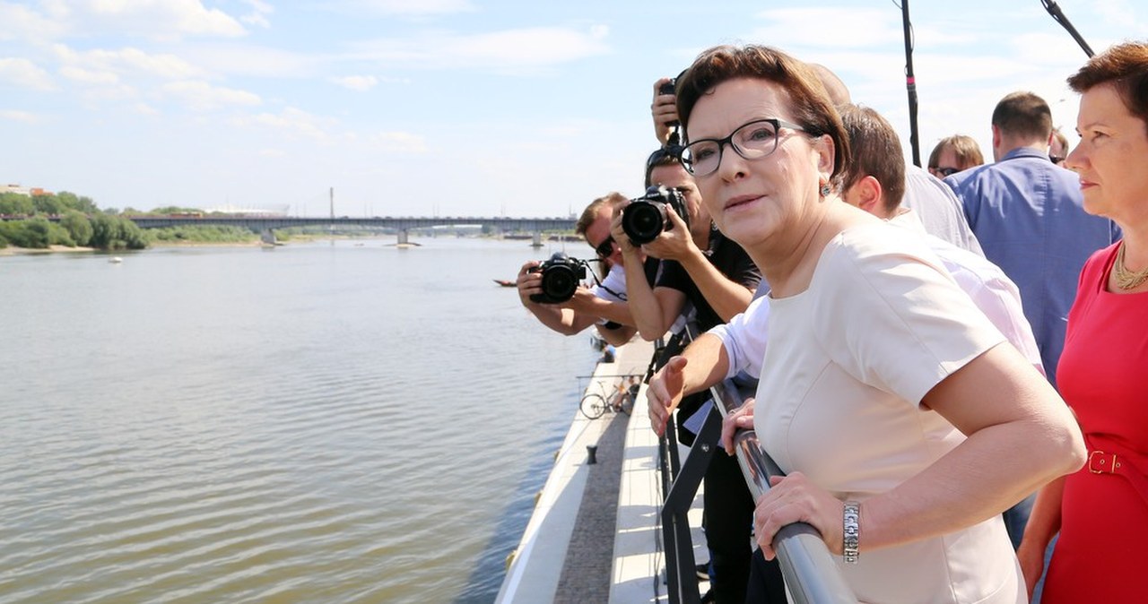 Ewa Kopacz jest ogrywana przez własną partię? - Wydarzenia w INTERIA.PL