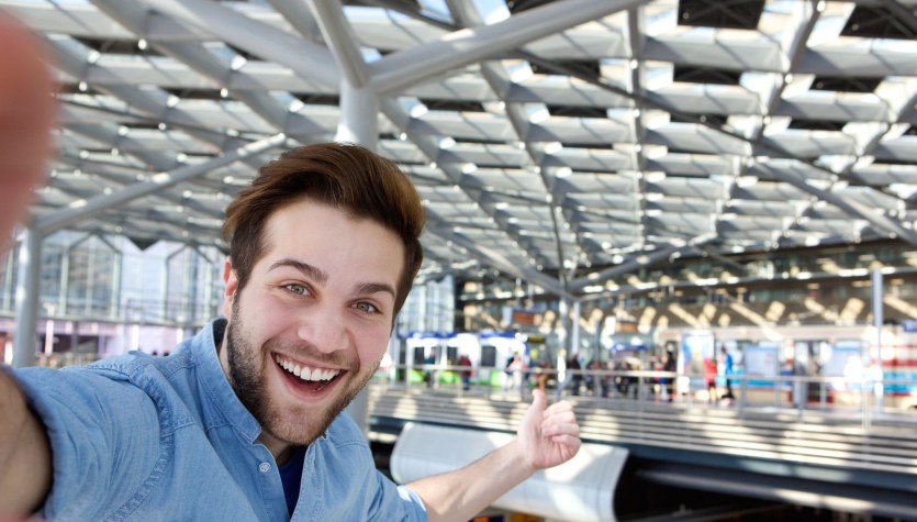 Nathan Hope: Wymyślił selfie, nie chce o tym mówić - Geekweek w INTERIA.PL