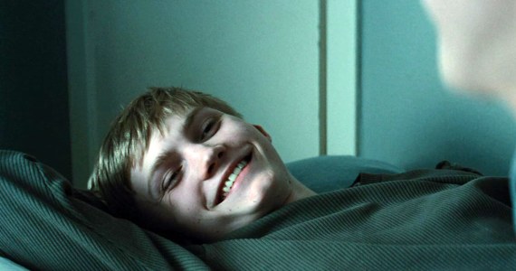 "Intruz" - Wideo - Film w INTERIA.PL