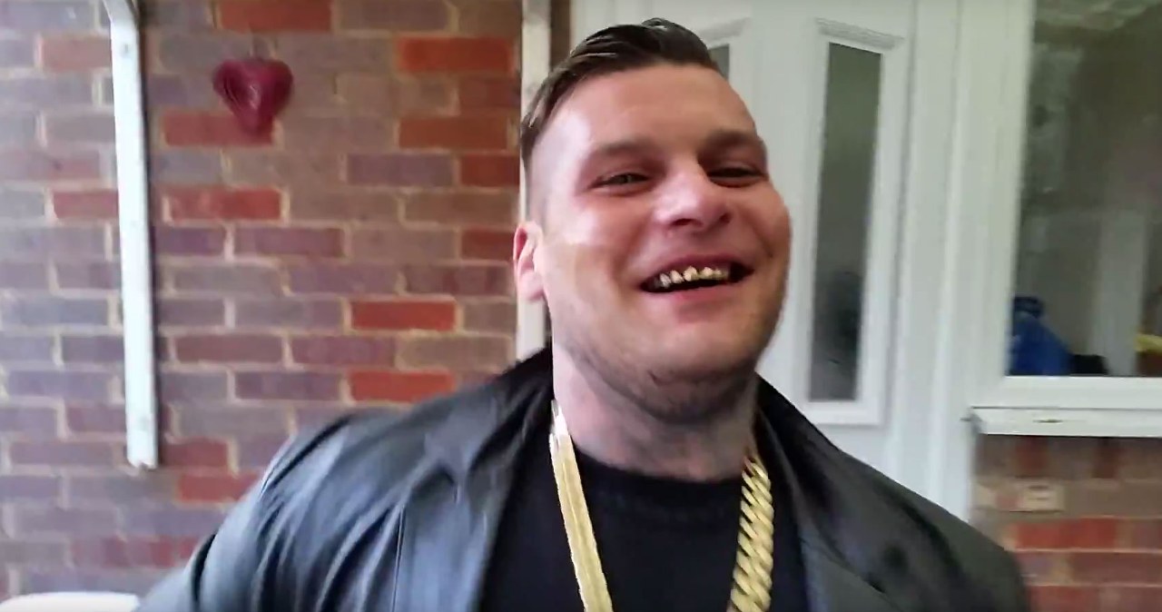 Popek wprawił sobie złote zęby i podziękował Annie Popek - Muzyka w ...