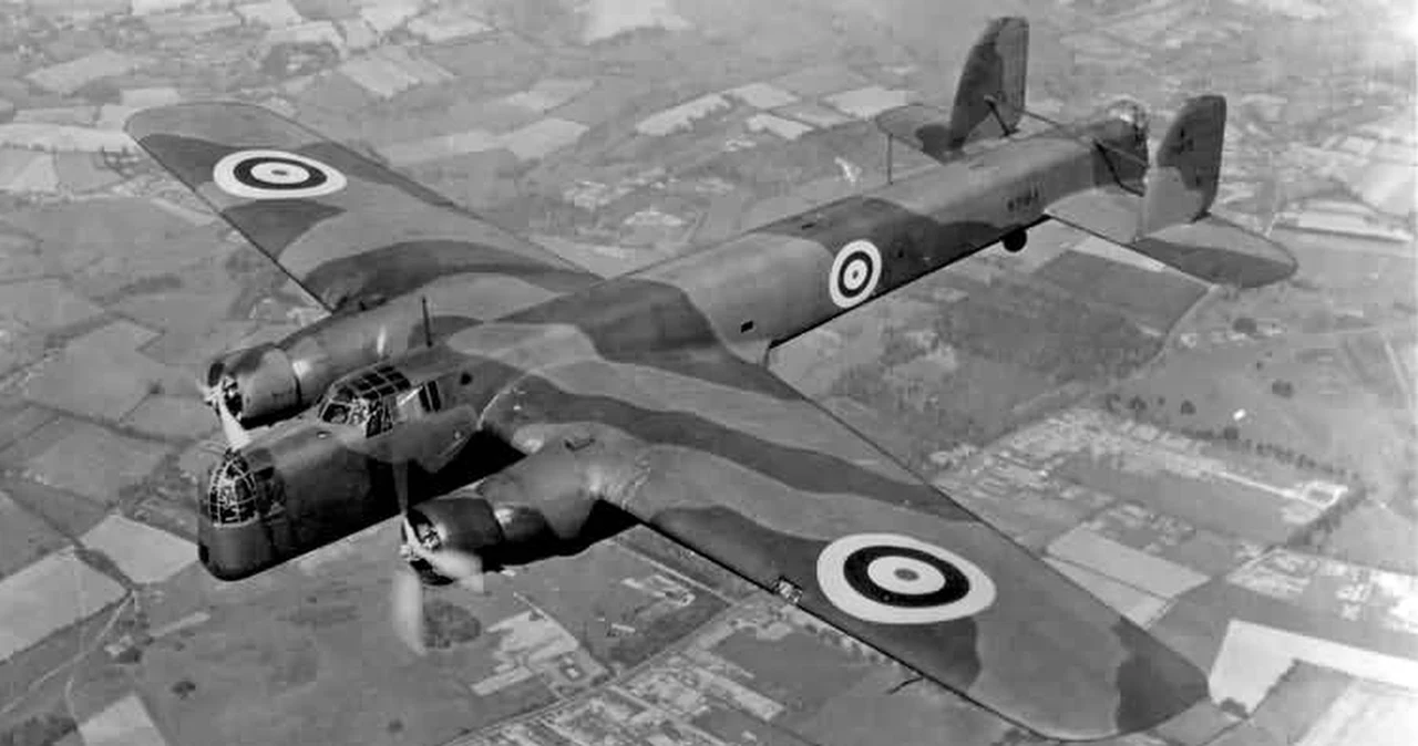 Brian Tomlin - pilot, który zrzucił ulotki na Warszawę