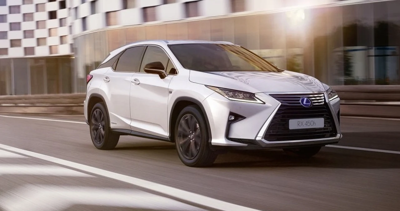 Nowy Lexus RX Sport w dynamicznej stylizacji - Motoryzacja w INTERIA.PL