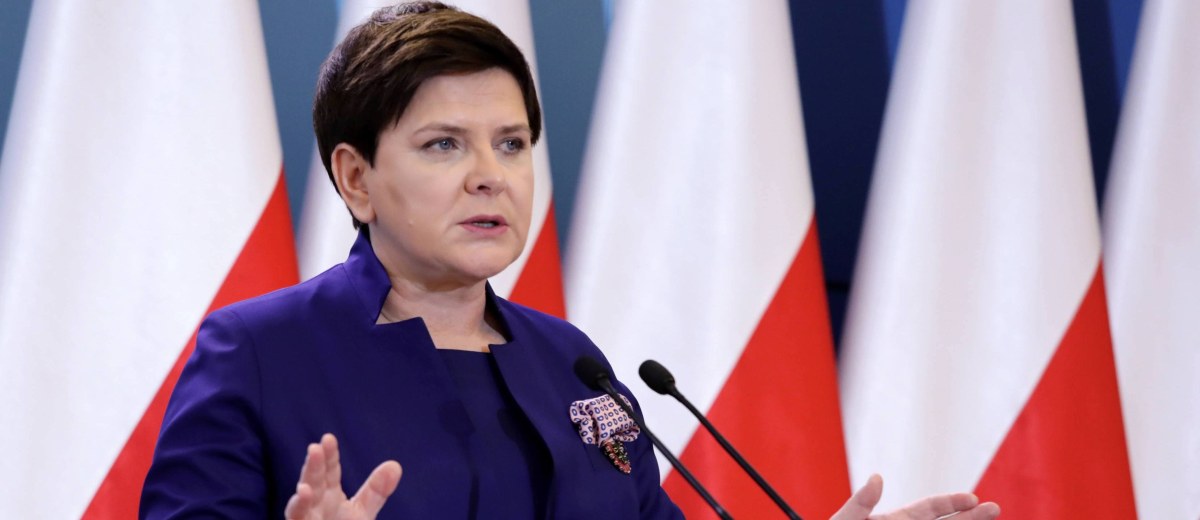 Beata Szydło otrzymała 65 tysięcy złotych nagrody, którą sama sobie ...
