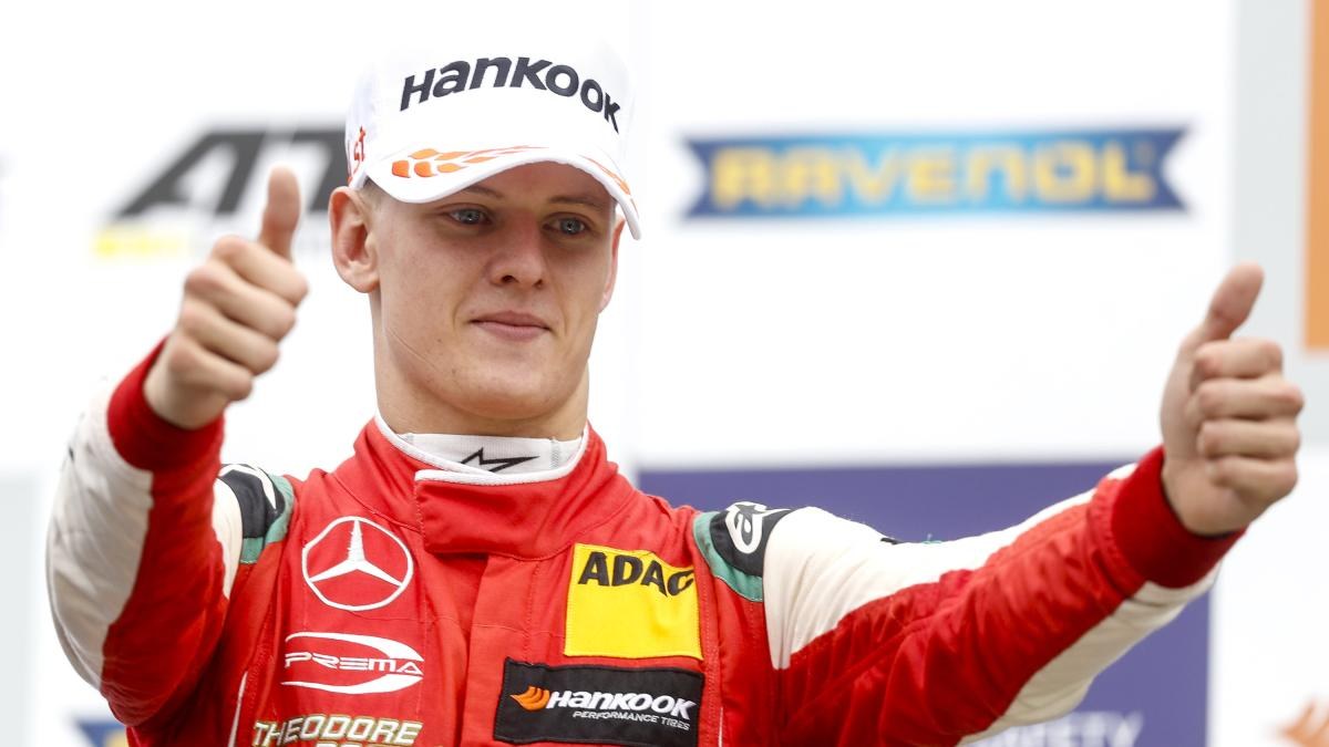 Jaki ojciec, taki syn. Mick Schumacher triumfuje! - RMF 24