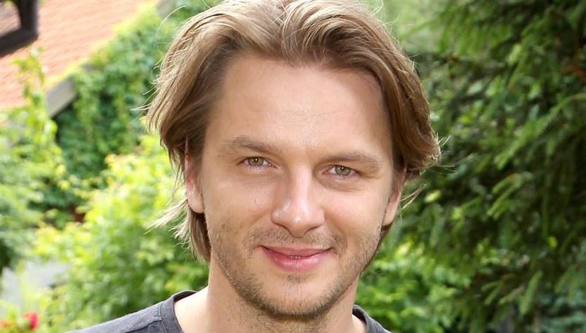 "Przyjaciółki": Adam Adamonis wystąpi w "Tańcu z Gwiazdami" - Świat ...