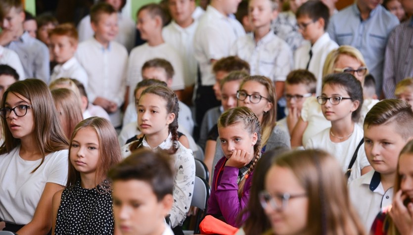 Dla 4,6 mln uczniów rozpoczyna się rok szkolny 2019/2020 - Wydarzenia w ... Dla 4,6 mln uczniów rozpoczyna się rok szkolny 2019/2020 - Wydarzenia w ...
