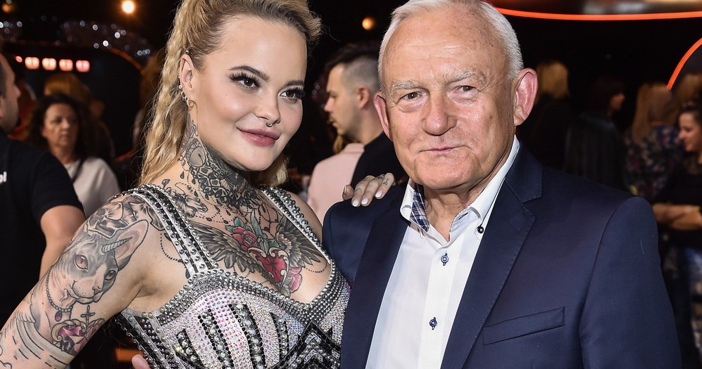 Monika Miller jest nękana przez byłego chłopaka. Szuka nowego związku ...