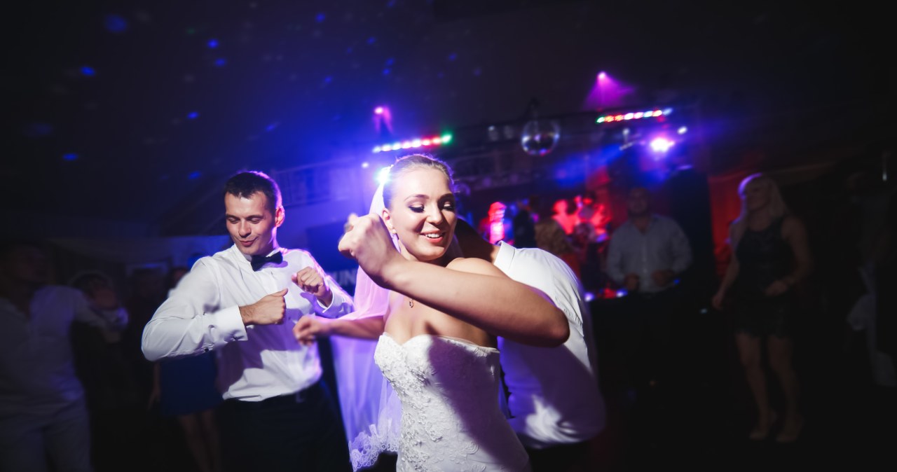 Nowe wesela prawie takie jak stare - Biznes w INTERIA.PL