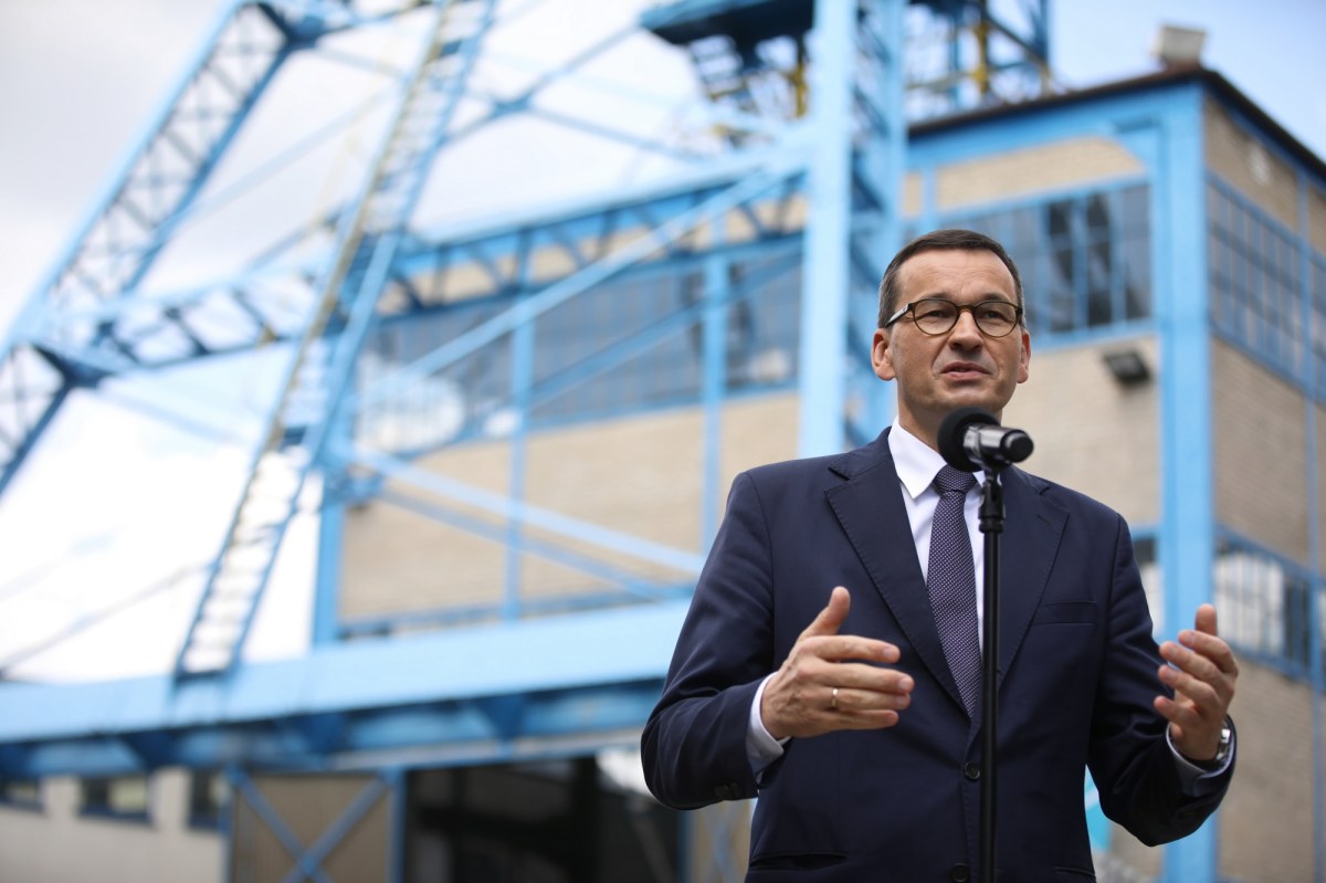 Sondaż CBOS. Rosną notowania rządu, szczególnie premiera - RMF 24