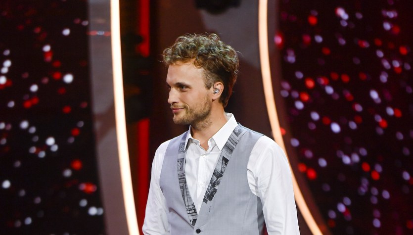 Janek Traczyk wreszcie zadebiutuje. Zobacz teledysk "Na miłość ...