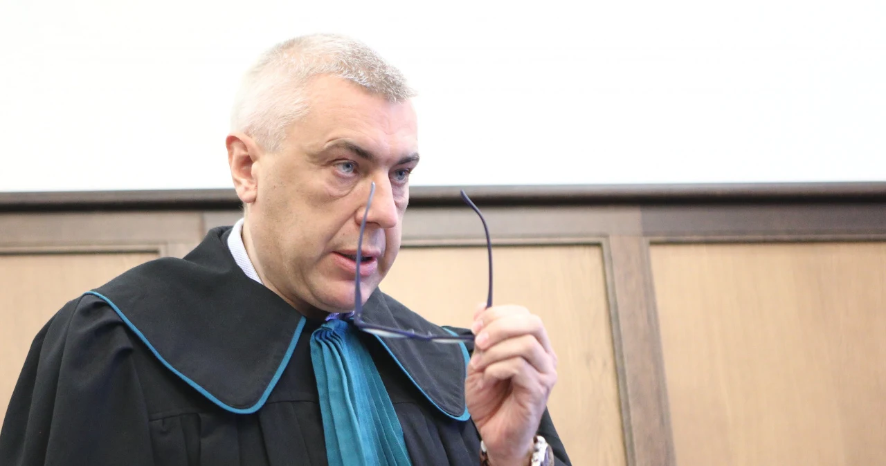Roman Giertych odpowiada na zarzuty ws. "Soku z Buraka": Skończy się to ...
