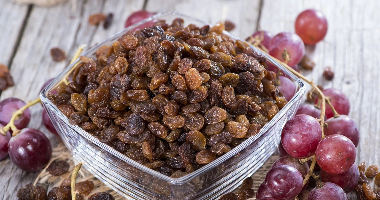 Jakie są właściwości lecznicze rodzynek? - Kobieta w INTERIA.PL