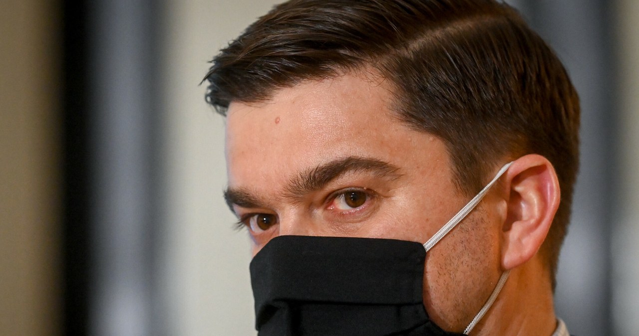 Wojciech Andrusiewicz: Mamy spadek zakażeń tydzień do tygodnia, ale za ...