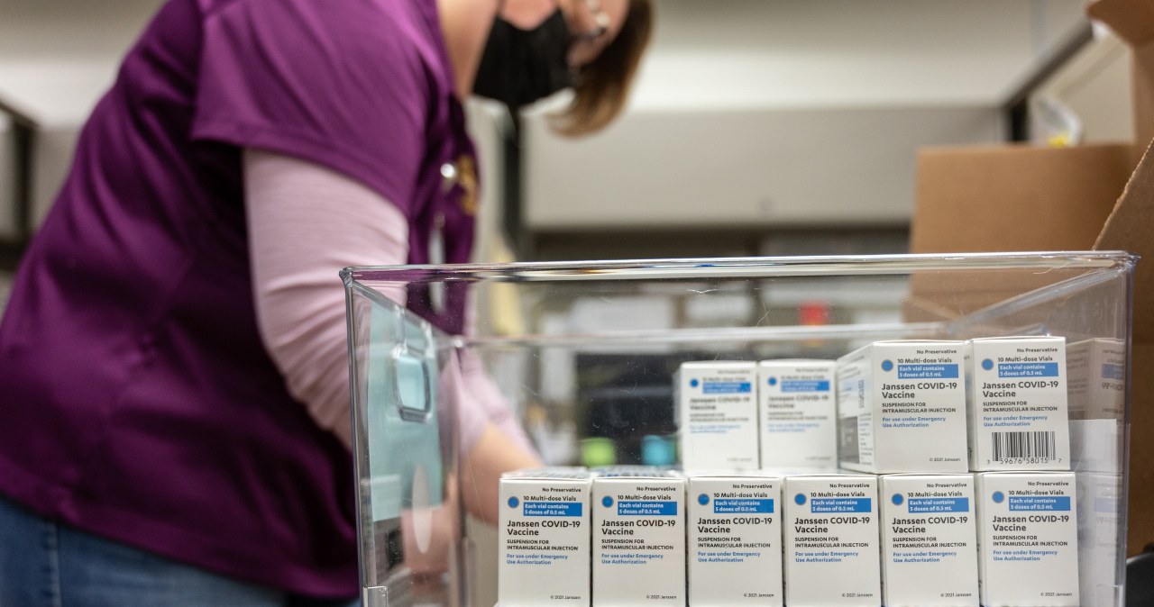 Johnson&Johnson. Dania rezygnuje ze szczepienia tym preparatem ...