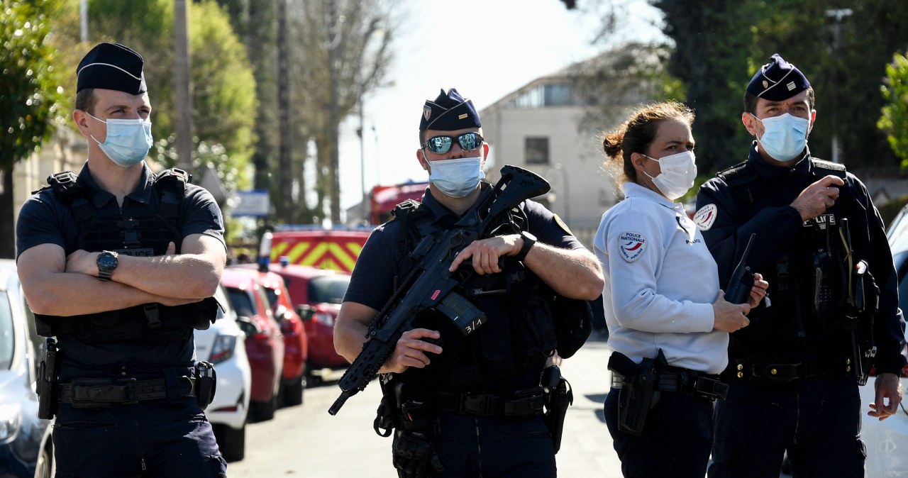 Atak nożownika we Francji. Zatrzymano trzy osoby z otoczenia napastnika - Wydarzenia w INTERIA.PL