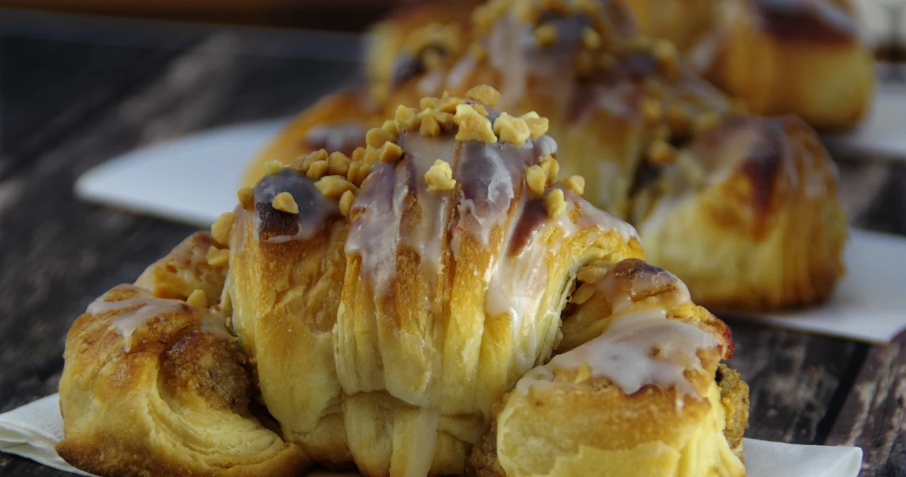 Rogale świętomarcińskie: Przepis na domową wersję poznańskiego wypieku ...