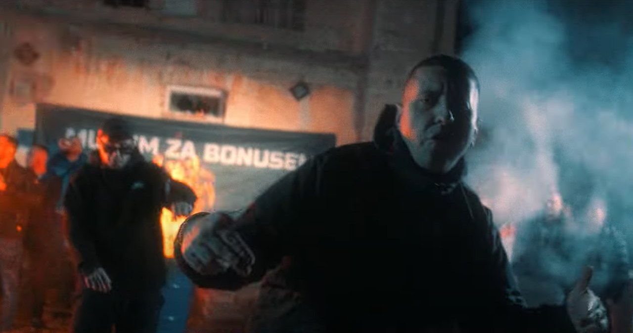 Białas i Reto "Murem za Bonusem". Posłuchaj utworu "Piekło" - Muzyka w ...