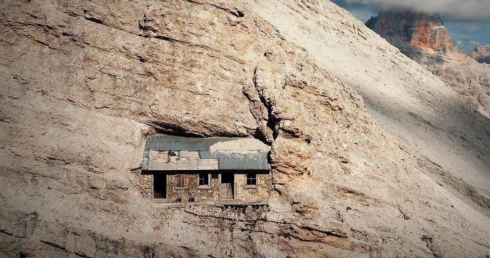 Buffa di Perrero - najbardziej samotny dom na świecie? - Geekweek w ...