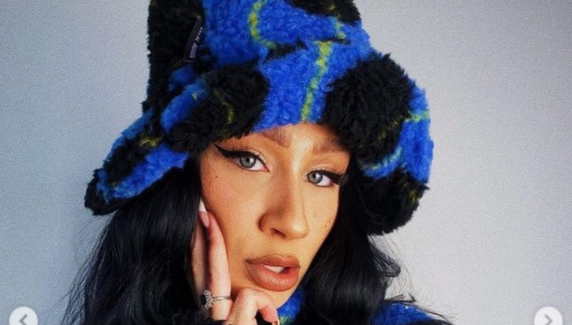 Raperka Dziarma na banerze na Time Square New York - pomponik.pl