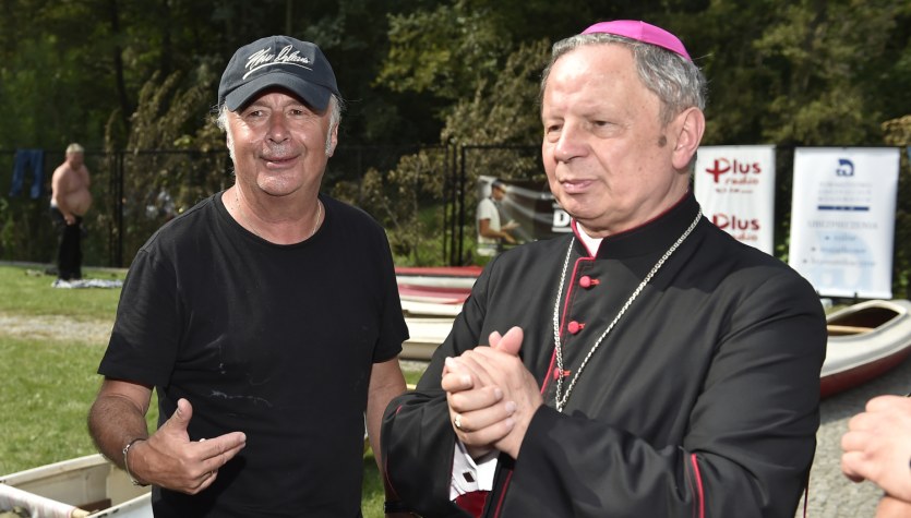 "Klecha": Ministerstwo "żąda wycięć i chce zatrzymać" film? Wicepremier ...