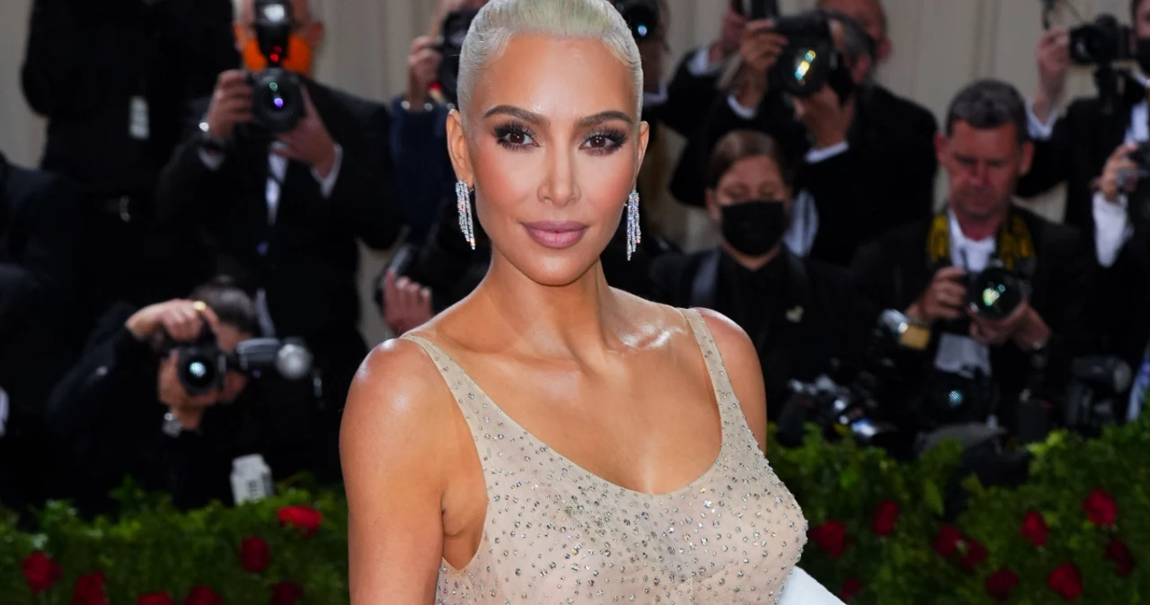 Kim Kardashian znów kusi. Internauci zachwyceni! - Kobieta w INTERIA.PL Kim Kardashian znów kusi. Internauci zachwyceni! - Kobieta w INTERIA.PL