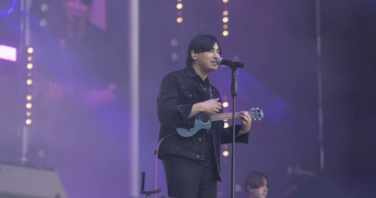 Ikarus Feel i Mateusz Socha we wspólnych utworze. Posłuchaj "Ti-nder ...