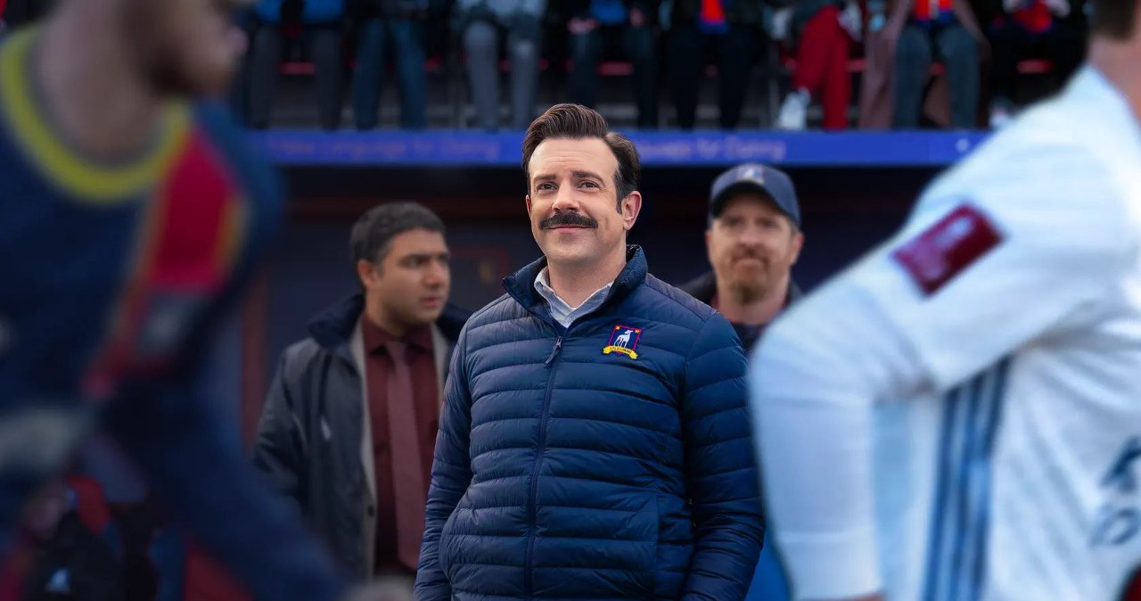 "Ted Lasso": Idealny serial na poprawę humoru. To trzeba zobaczyć ...