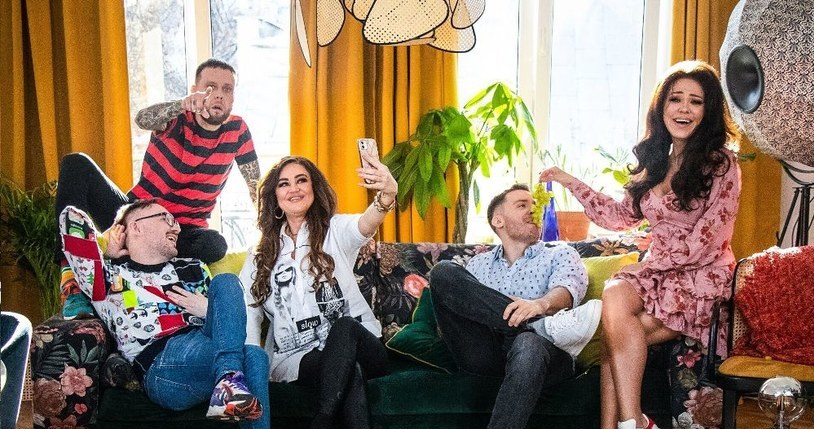 "Gogglebox": Program nagrywany jest w mieszkaniach uczestników? - Świat ...